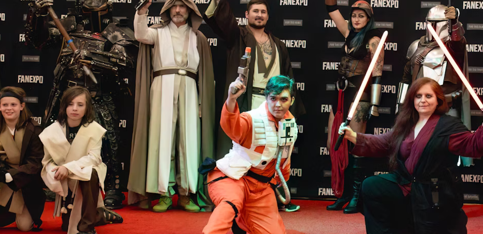 Scott Snyder, Greg Capullo, Clay Mann, Larry F. Houston and Bjorn ...